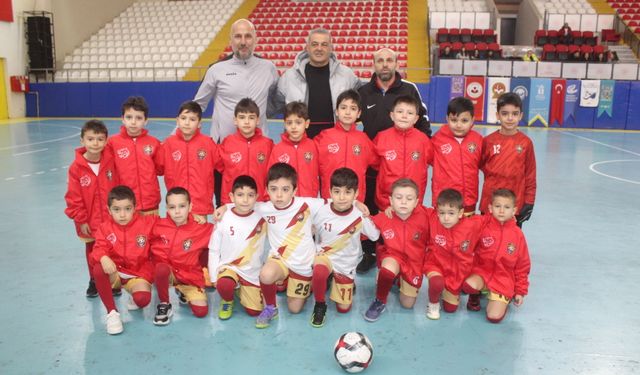 Minikler şov yapıyor! - Eskişehir Haber - Sakarya Gazetesi 1946